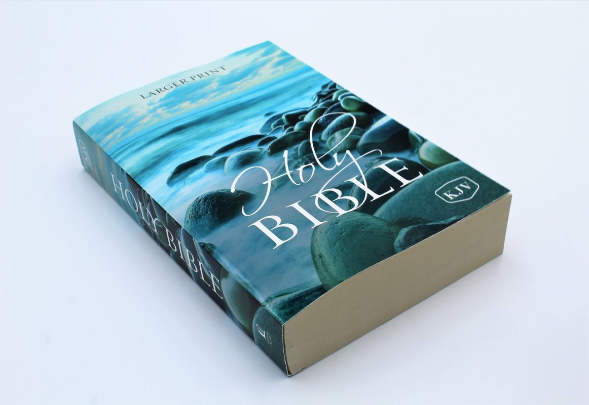 Thomas Nelson Bible: Larger Print Holy Bible - Open Bible Bookstore